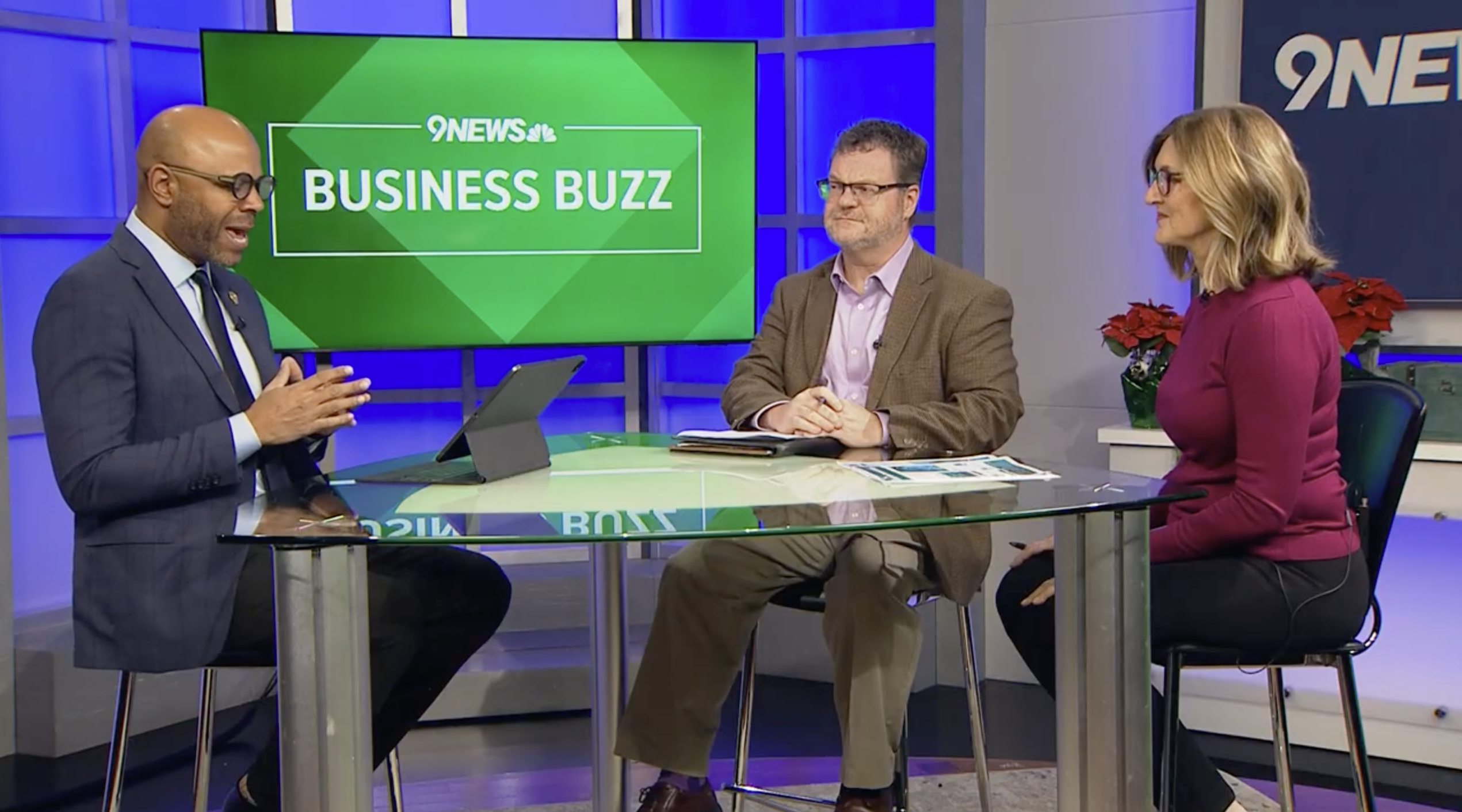 Nov. 10 Business Buzz: Financial literacy | The Sum and Substance